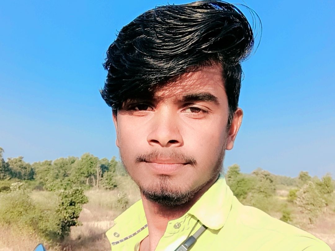 Bike collided with tractor in Babhani, death