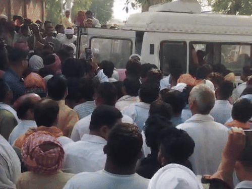 Mutun Yadav was murdered in broad daylight in Dhanapur
