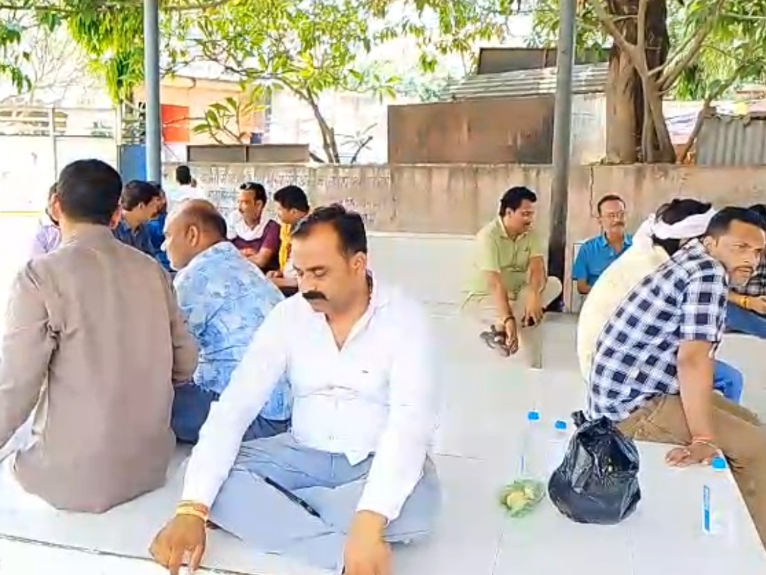 High speed bike took the life of a farmer | तेज रफ्तार बाइक ने ली किसान की जान: खेत में काम करने ...