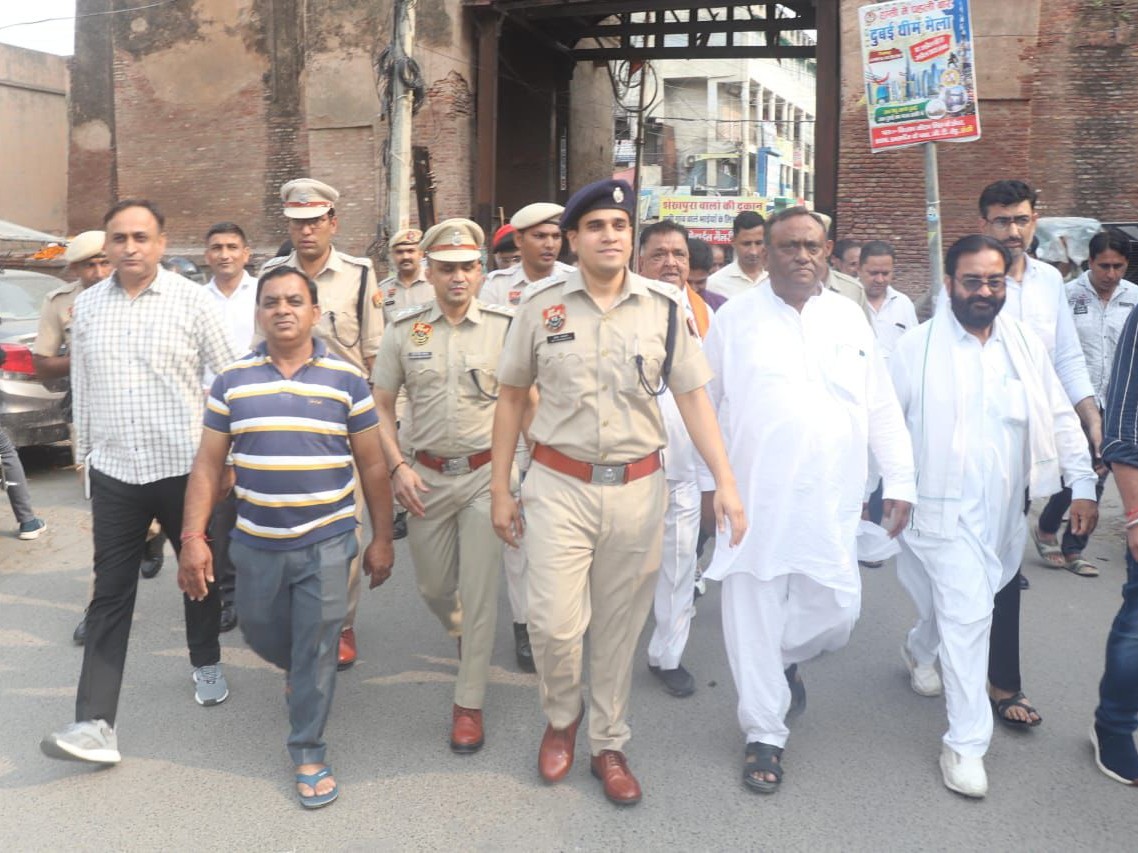 Hisar-Hansi-police-flag-march-conducted-sp-leads-civil-mock-drill ...