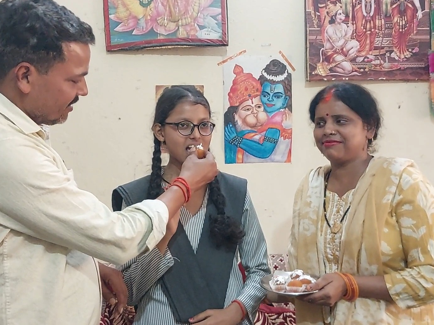 CBSE Board 10th-12th result released, 97% students passed in Ghazipur ...