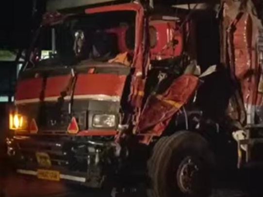 Rewari Canter collides Bus Police Constable Dies | रेवाड़ी में बस-कैंटर ...