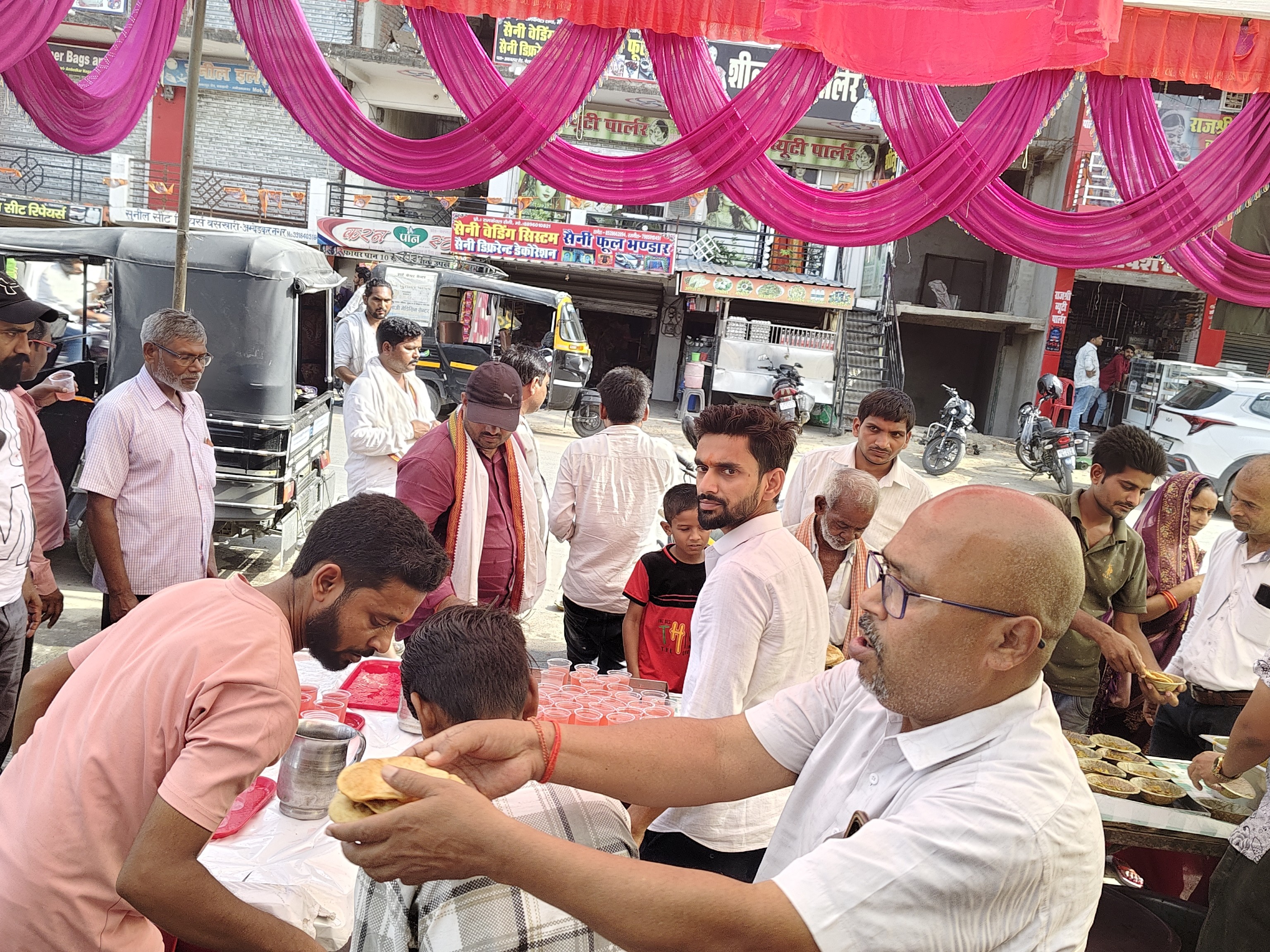 Bhandara in Baskhari on Big Tuesday | बड़े मंगलवार पर बसखारी में भंडारा ...