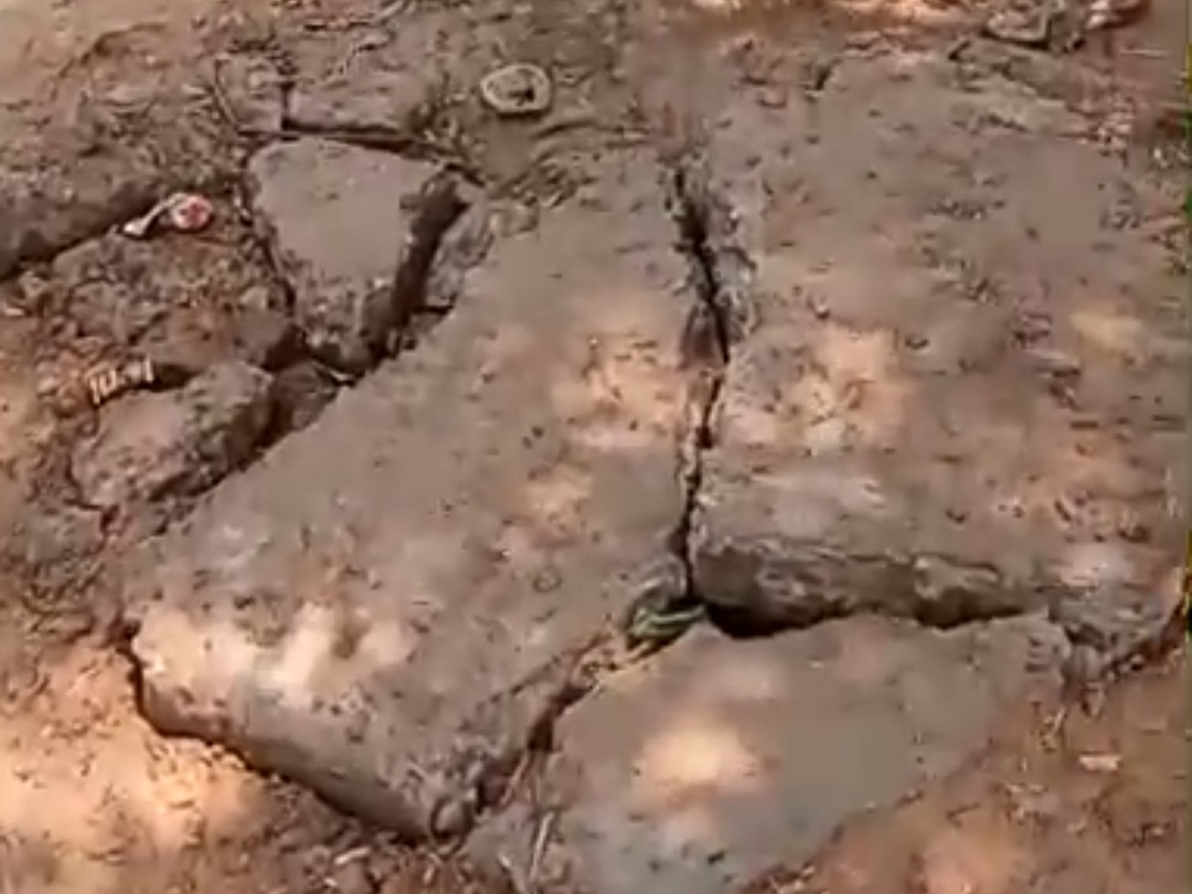 The road dug for Amrit Jal Yojana has now become a danger | अमृत जल ...
