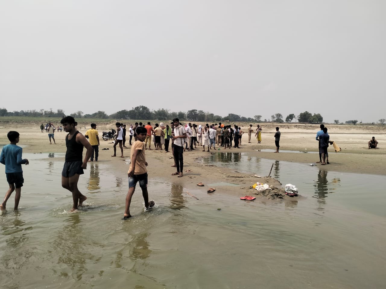 A young man died by drowning in the Ganga river in Sitamarhi | सीतामढ़ी ...