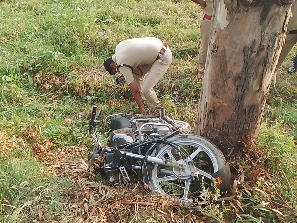 Karnal-Gharaunda-dingar-majra-Road-Accident-youth-dies-update | घरौंडा ...