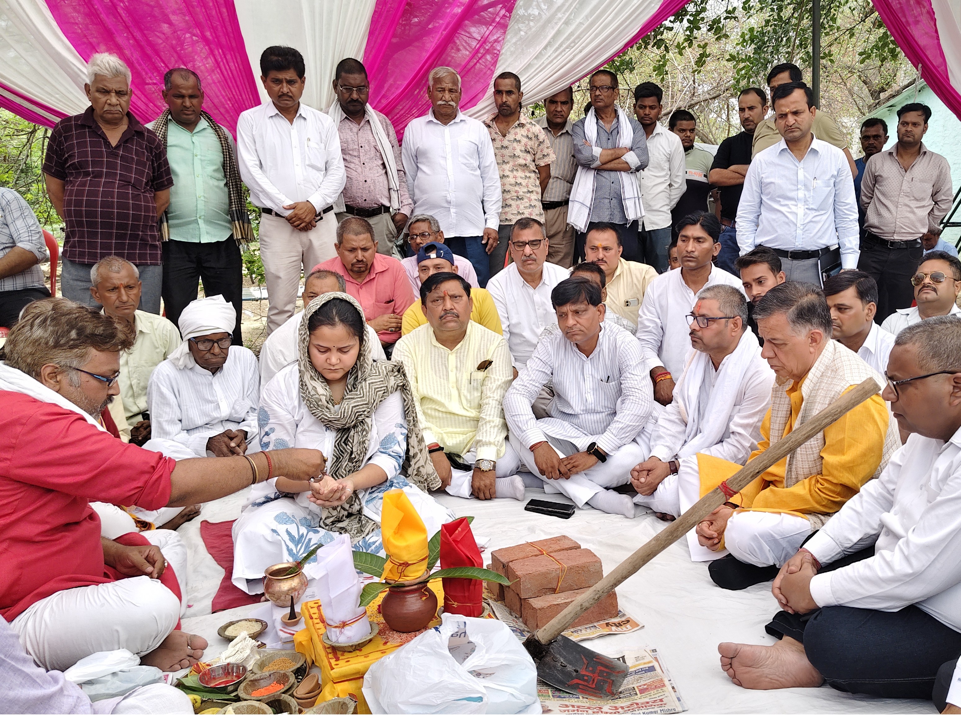 Smriti Dwar in memory of Shubham Dwivedi Memorial Gate at Hathipur in ...