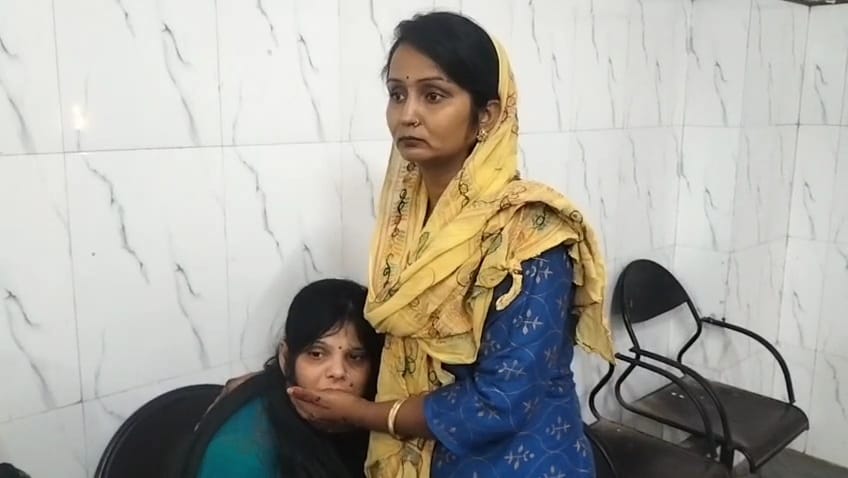 Head on collision between tractor trolley and car bharatpur gahnauli ...