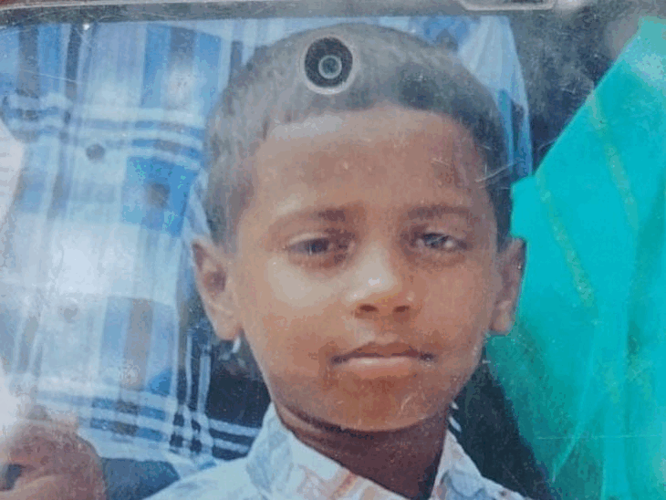 Teen dies after water park wall collapses