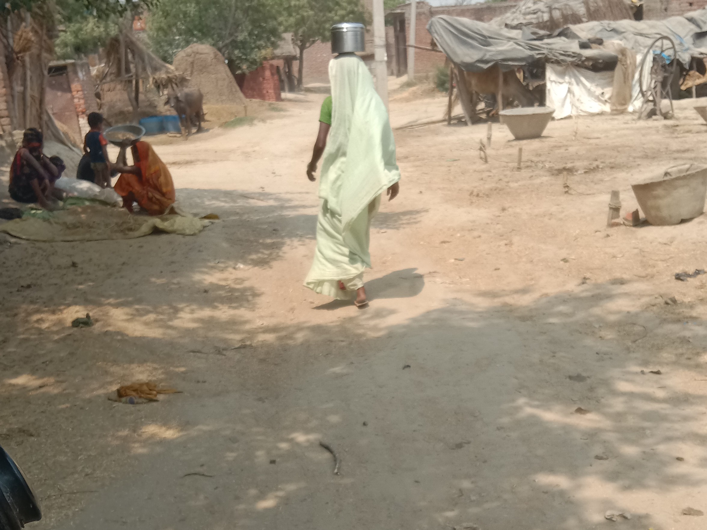 Problems due to unpaved road in Lonar village