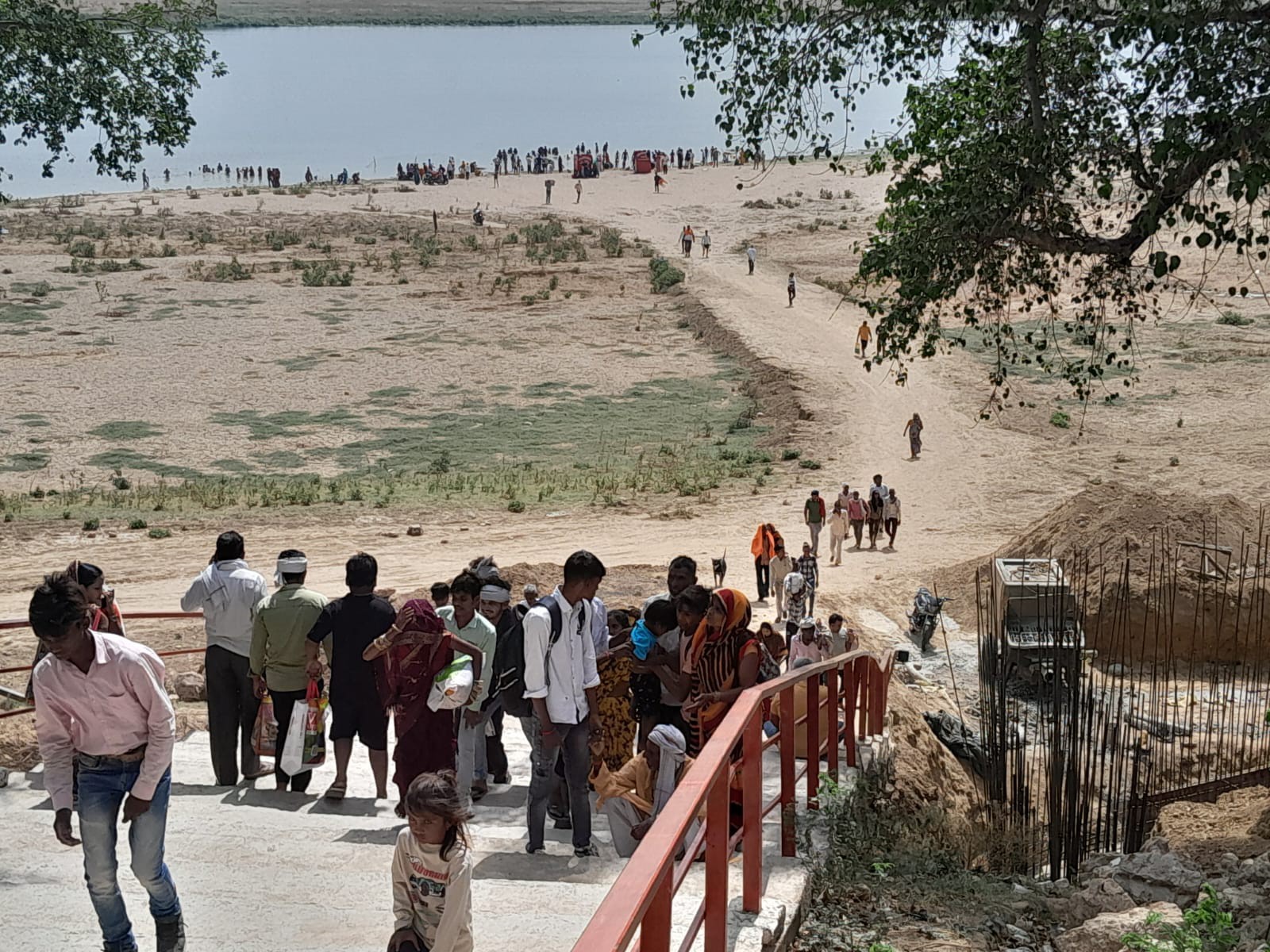 Crowd gathered at Panchnad Sangam on Ganga Dussehra | पंचनद संगम में ...