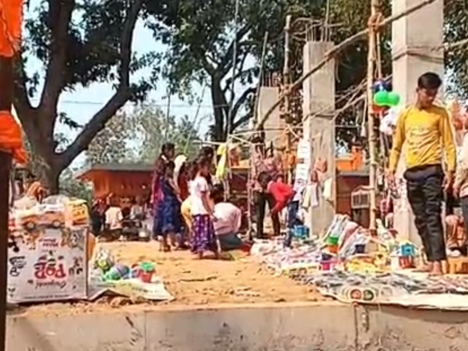 Devotees gathered at Amriteshwar Nath Mahadev on Ganga Dussehra | गंगा ...