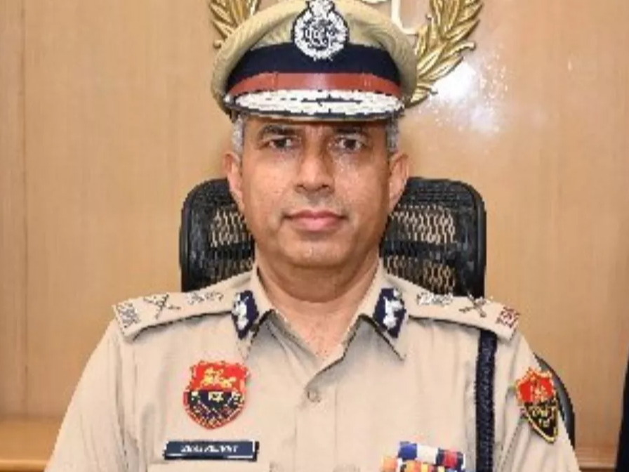 Haryana DGP Shatrujeet Kapoor Reached Rewari | रेवाड़ी पहुंचे हरियाणा ...