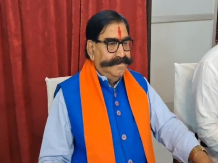 Gyandev Ahuja called the CM and the state president novices | ज्ञानदेव ...