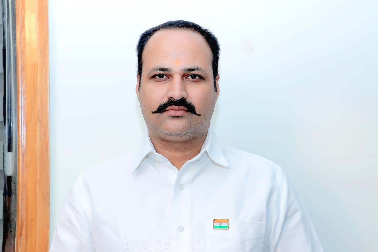 Hisar INLD leader RWA Sector 16-17 Pradhan Jitendra Sheoran Caught ...