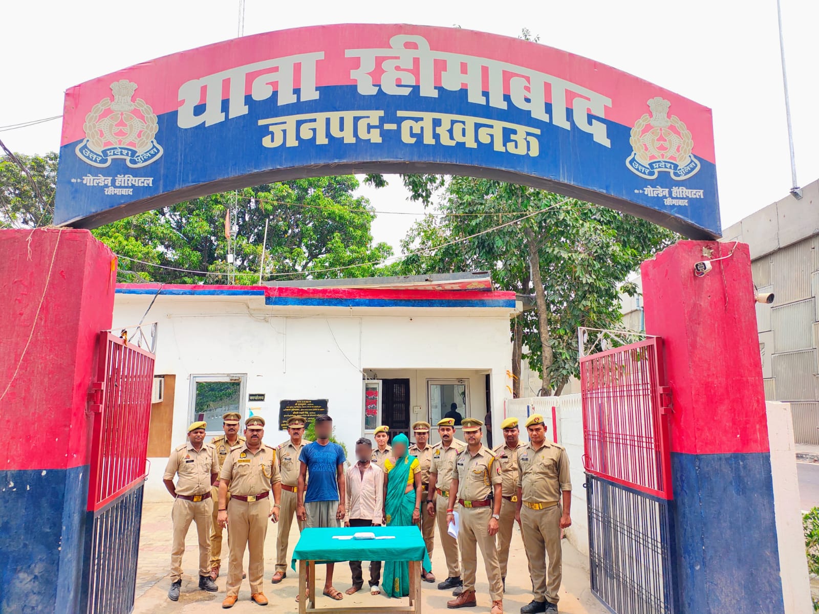 A young man was murdered in a love triangle in Lucknow | प्रेमिका ने ...