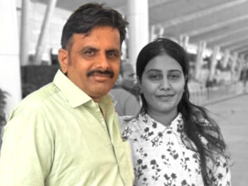 Newlywed dies moments after farewell at Ahmedabad airport: Khushbu was ...