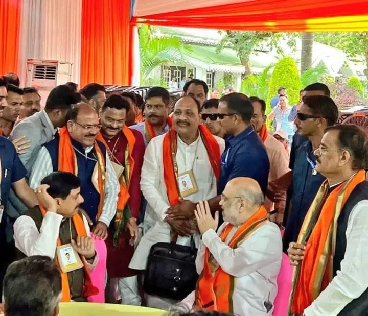 Snake spotted at BJP training camp in Pachmarhi: MPs, MLAs advised to ...