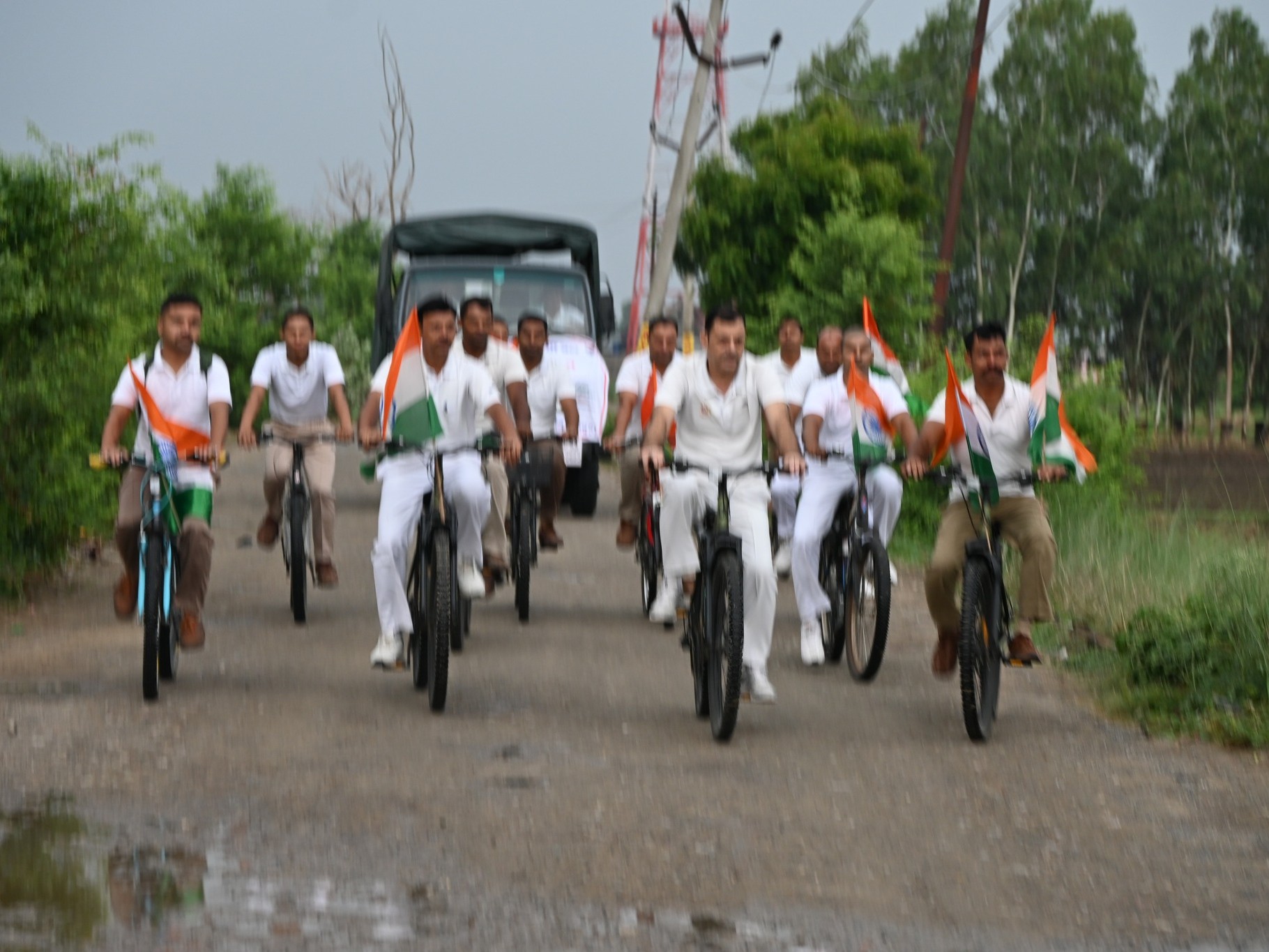 SSB's cycle rally in Ek Bharat Shreshtha Bharat campaign | एक भारत ...