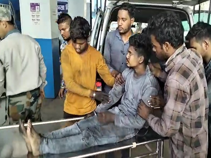 Two workers fell into hot dust in a sponge iron plant | स्पंज आयरन ...