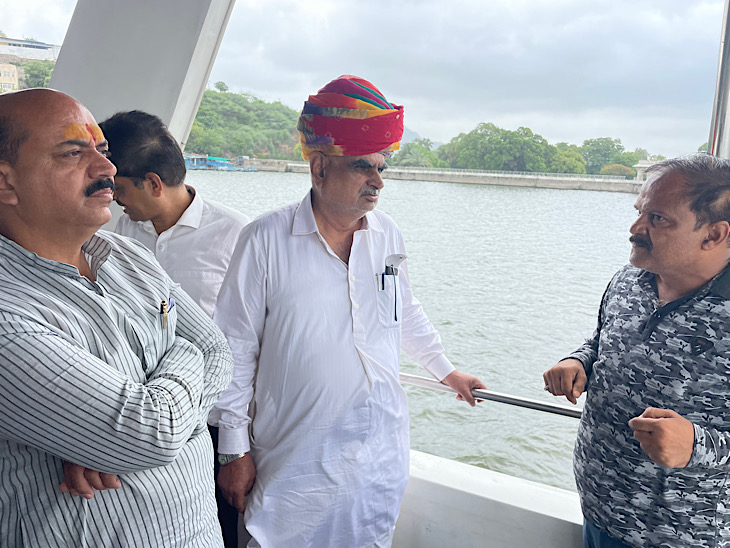 Rajasthan Urban Development Minister inspects Ana Sagar Lake via cruise ...