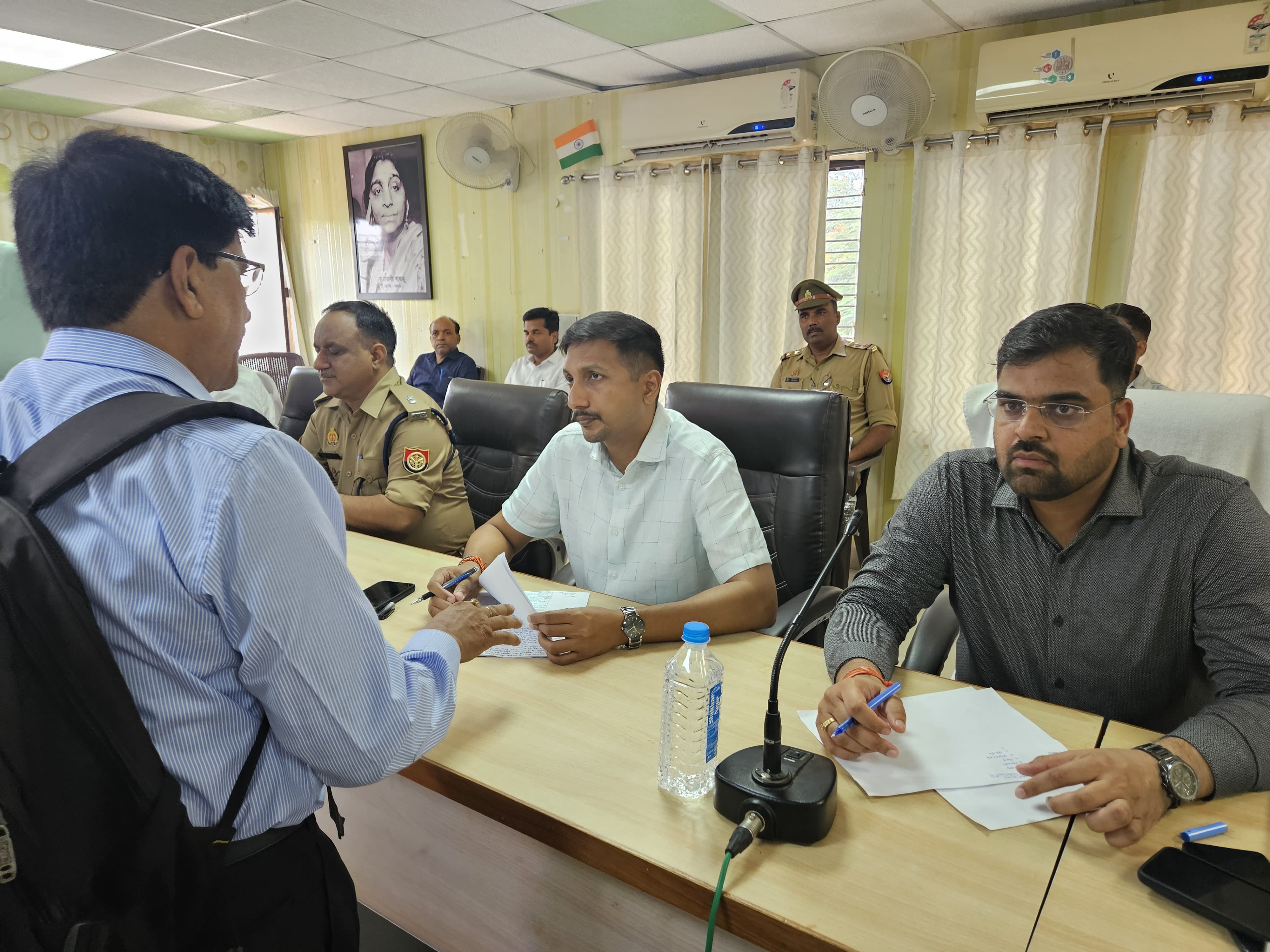complete solution day lucknow dm-visakh-solves-complaints-malihabad ...