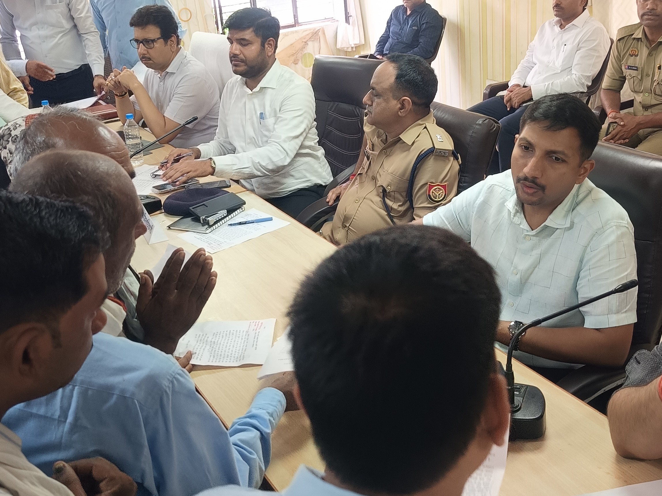 Lucknow DM resolved the complaints