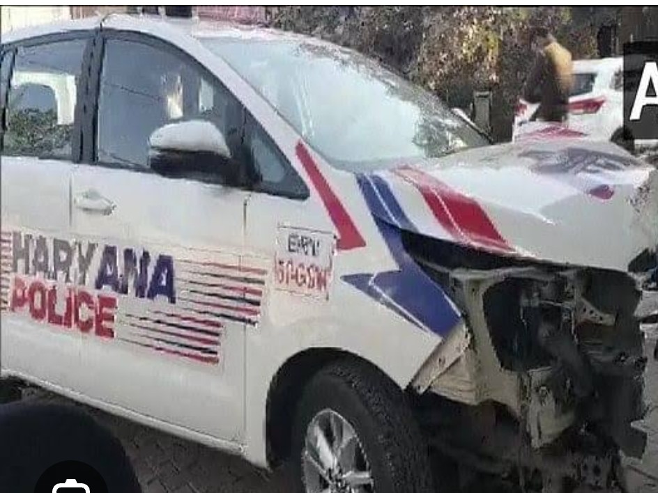 Panipat-Israna-Creta-car-hits-PCR-vehicle-police-driver-injured-update