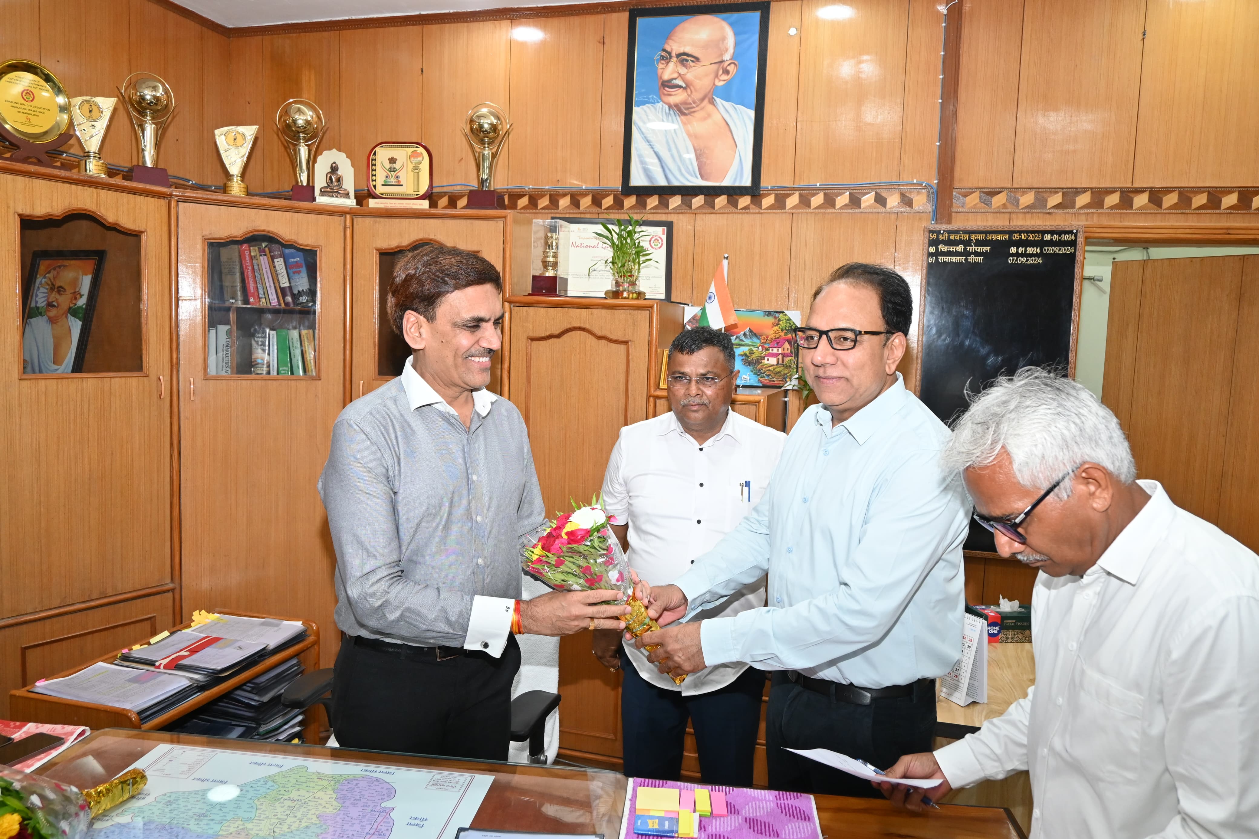 Arun Garg took charge as new District Collector in Jhunjhunu | झुंझुनूं ...