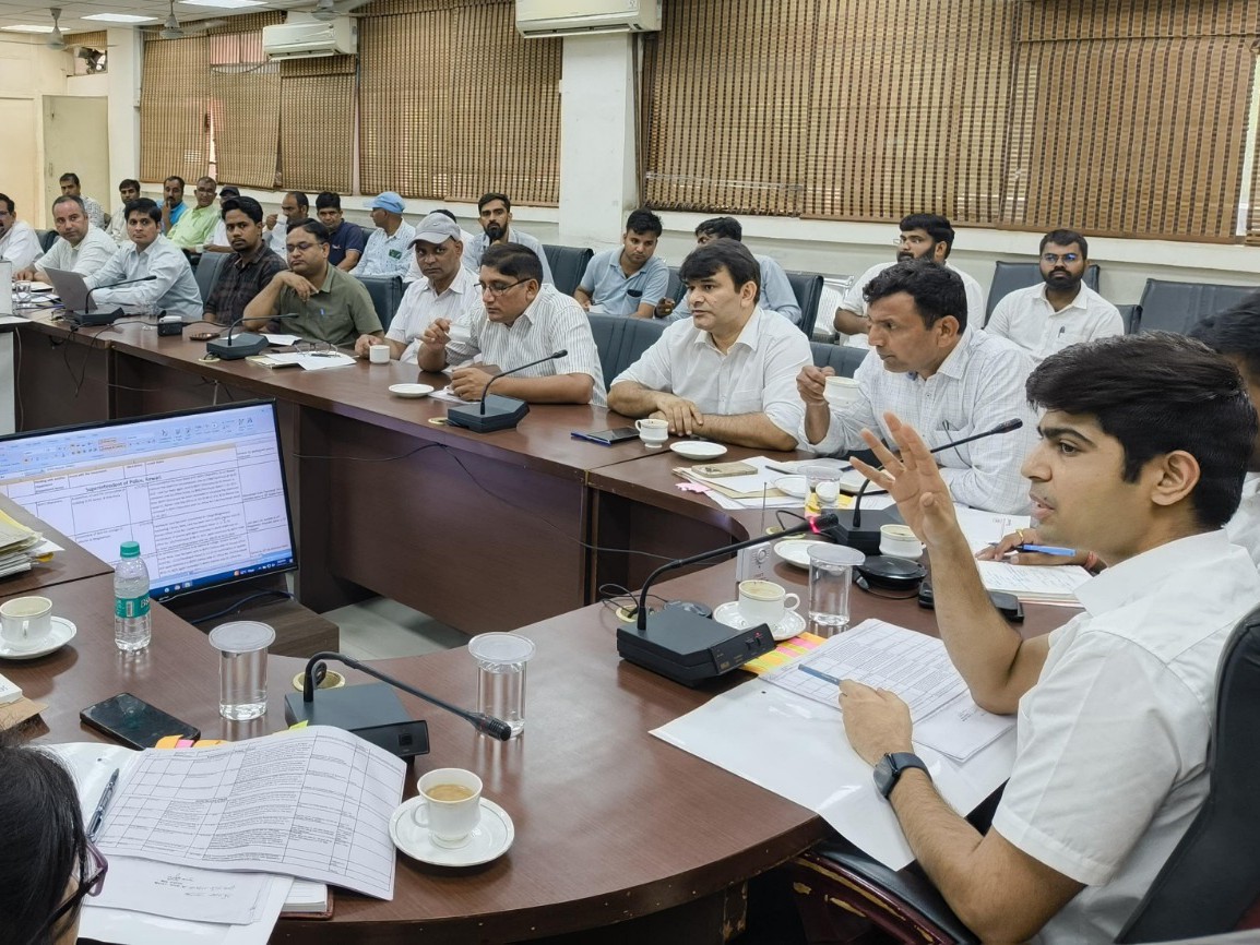 Rewari-dc-monsoon-preparedness-meeting-flood-management-civil-hospital-update | रेवाड़ी में बाढ़ ...
