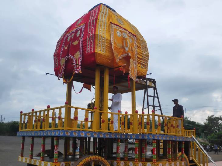 Lord Jagannath will ride a 27 feet high hydraulic chariot