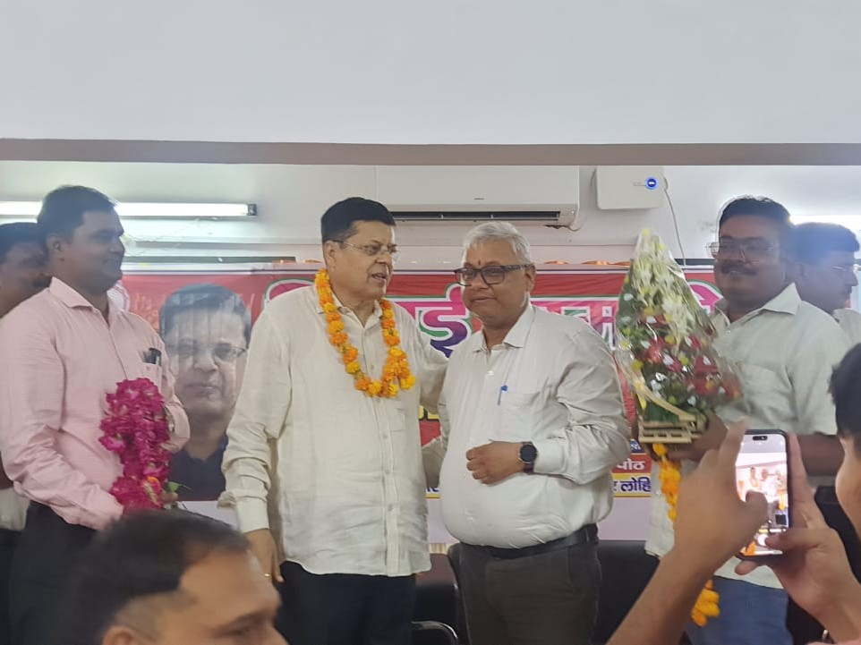 Prof. Ajay Pratap Singh's farewell ceremony at Avadh University | अवध ...