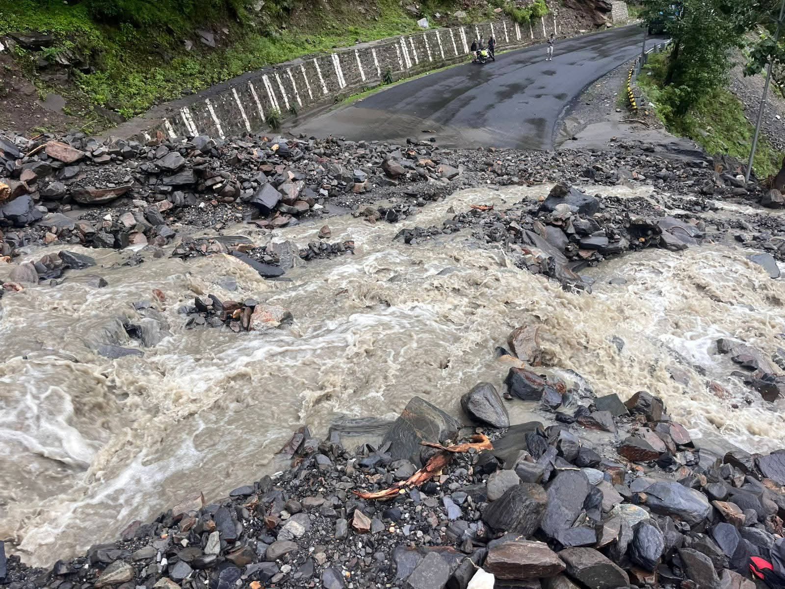 Himachal Flash Floods Kill 11, 34 Missing in Mandi - Himachal Pradesh News | Bhaskar English