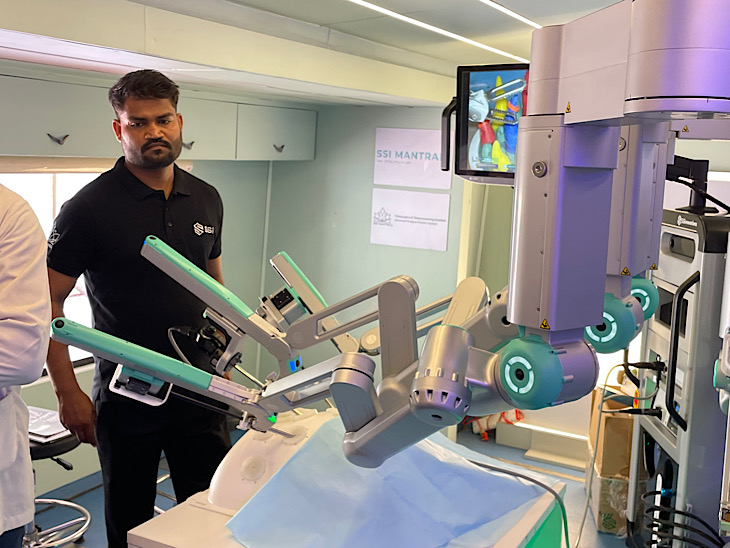 Mobile tele-robotic surgery unit just reached Ajmer