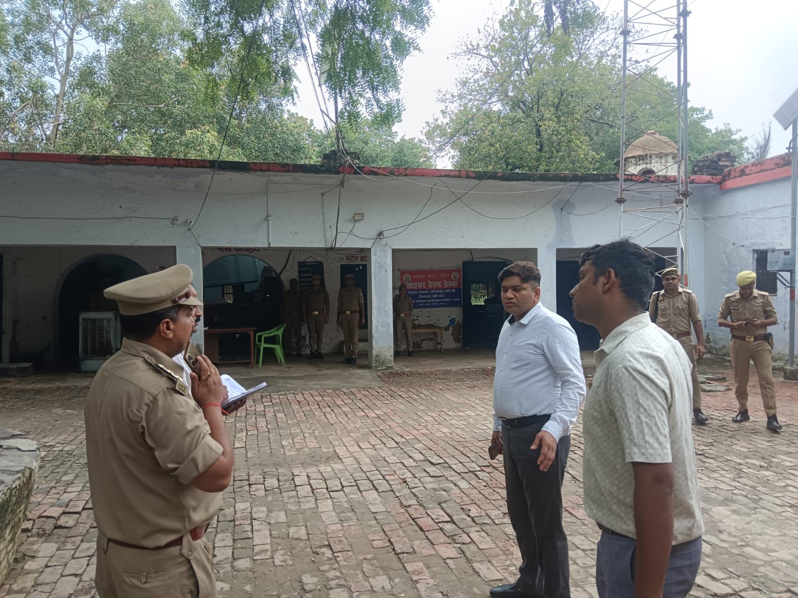 Many flaws found in the new building of Maharajpur police station