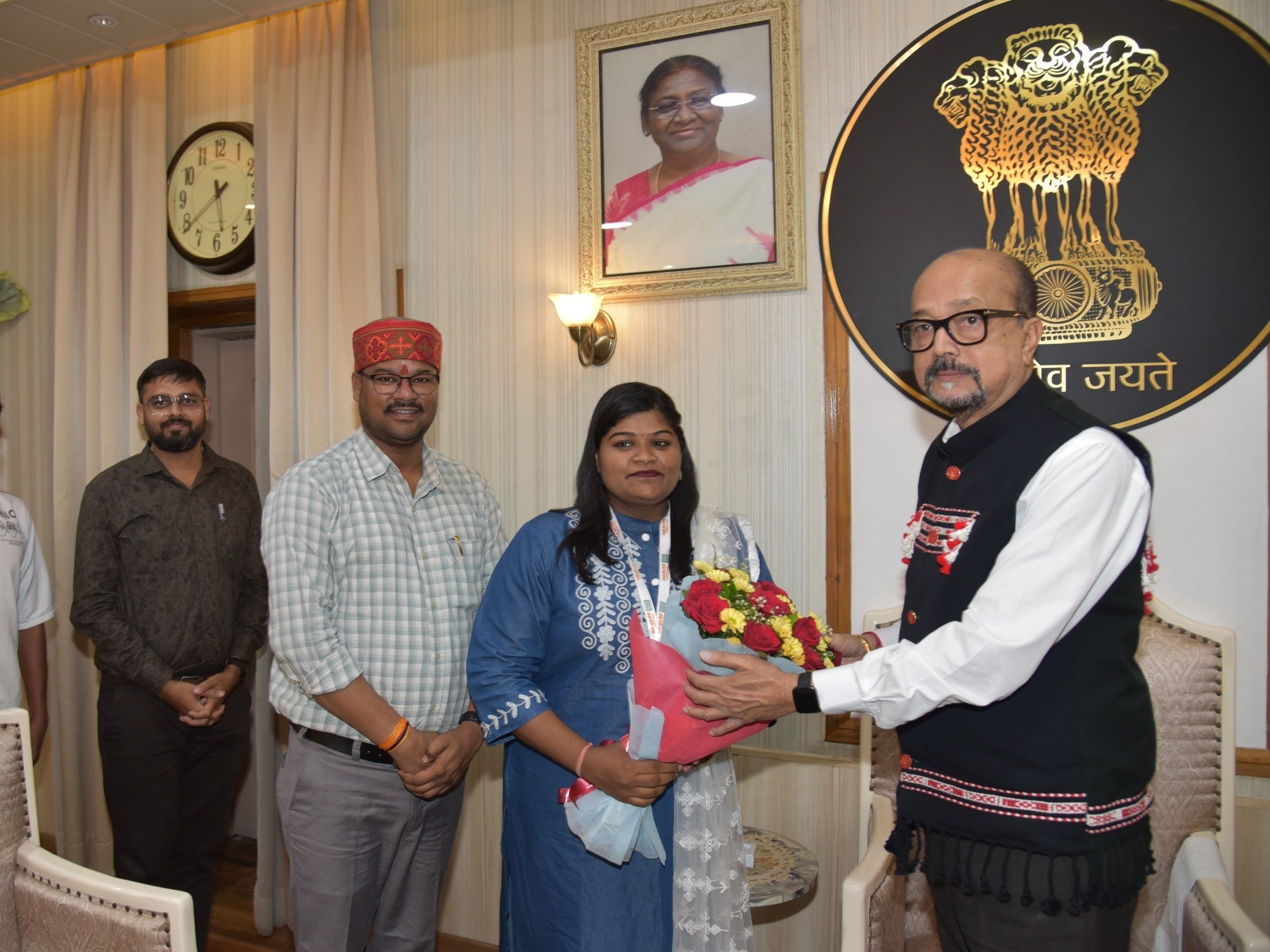 Mungeli's drone sister Godavari Sahu received honor