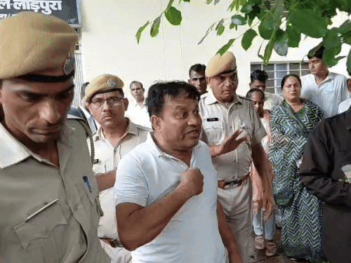 Rajasthan kota Congress leader caught disturbing peace sent to jail ...