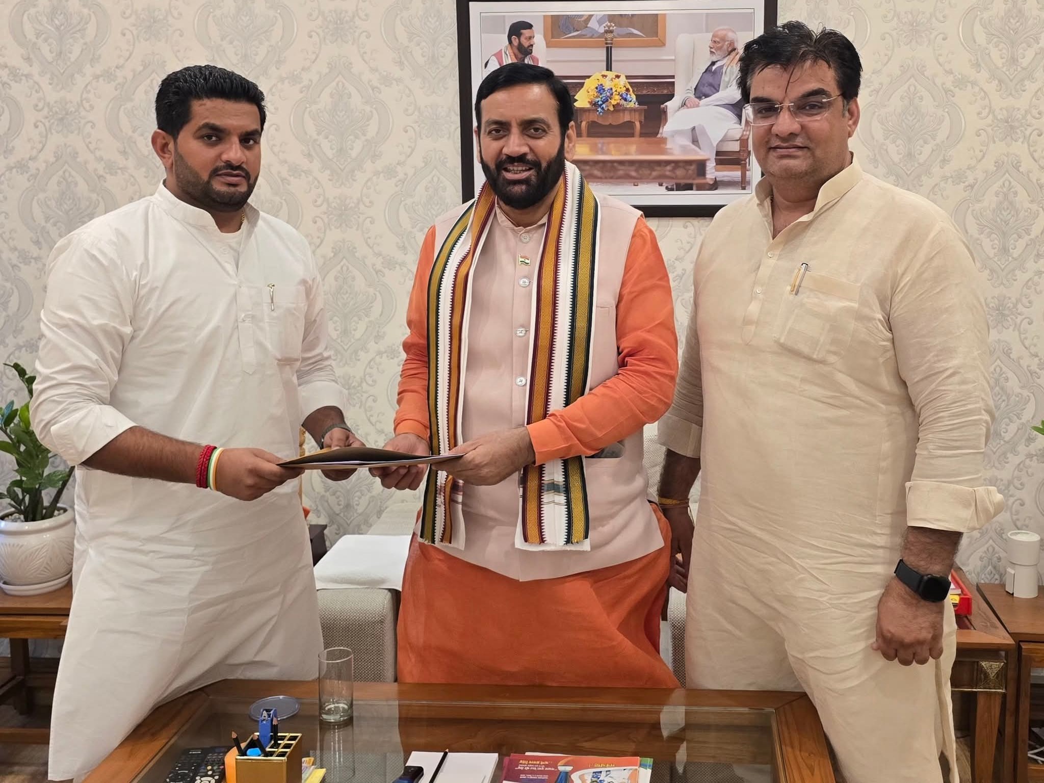 Hisar Narnaund MlA Jassi Petwar Meets CM Flood Affected Villages ...