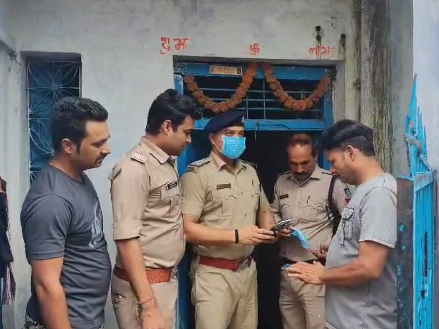 5 day old dead body found in a house in Sagar | सागर में घर में मिला 5 ...