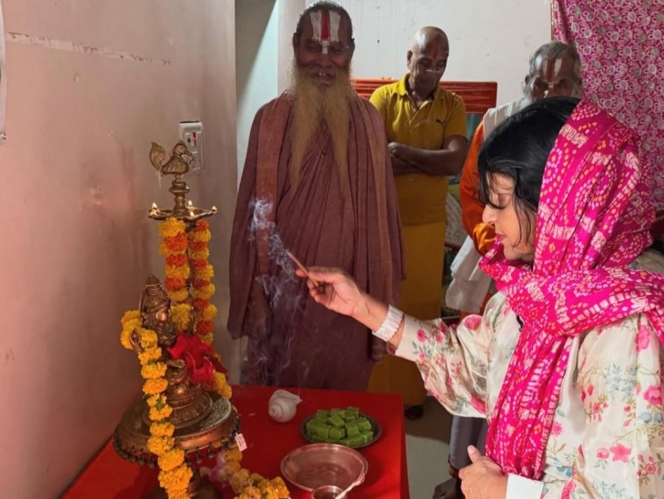 Closing ceremony was held under the chief hospitality of Geeta Agarwal ...