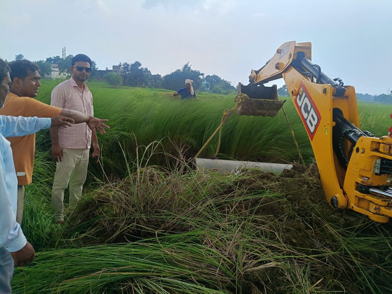 Silt cleaning-siphon work started in Saryu Canal