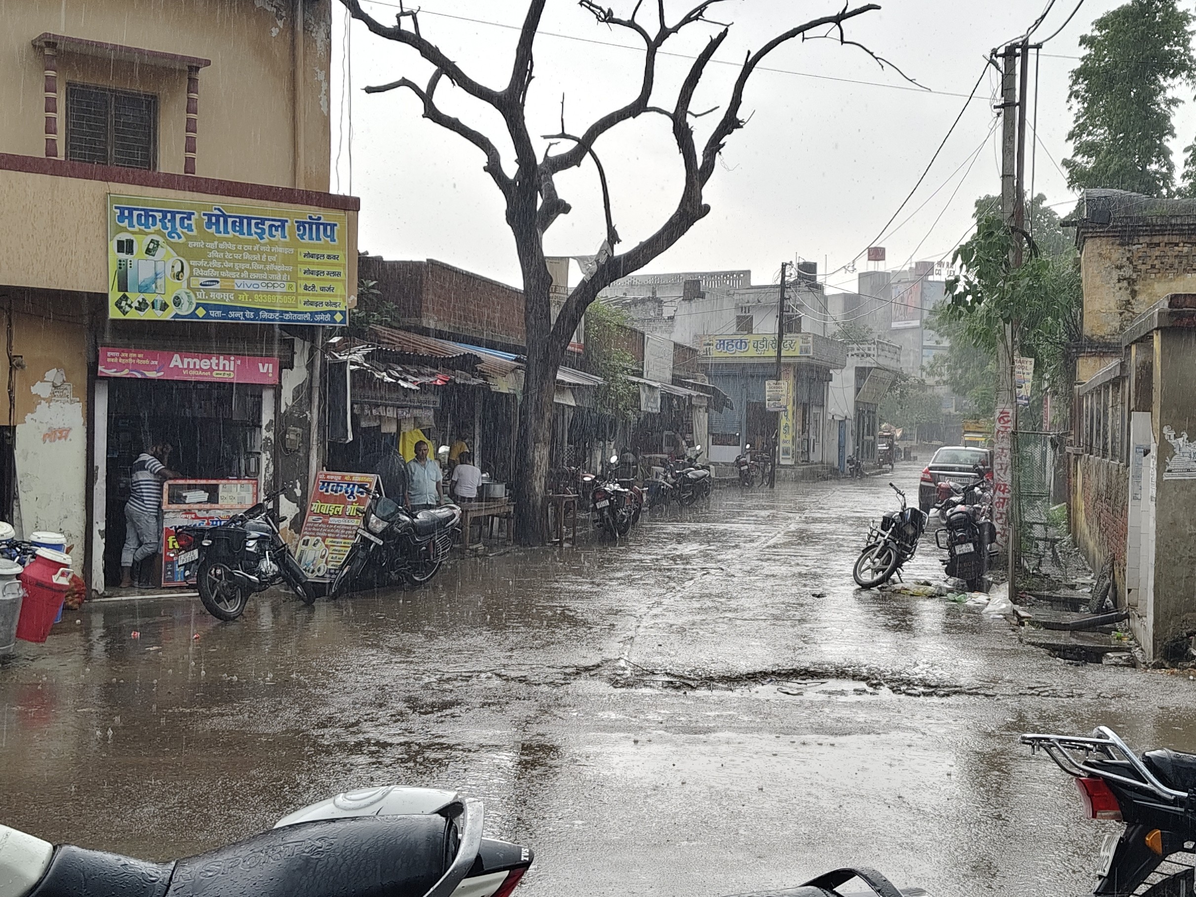 It has been raining intermittently in Amethi for three days