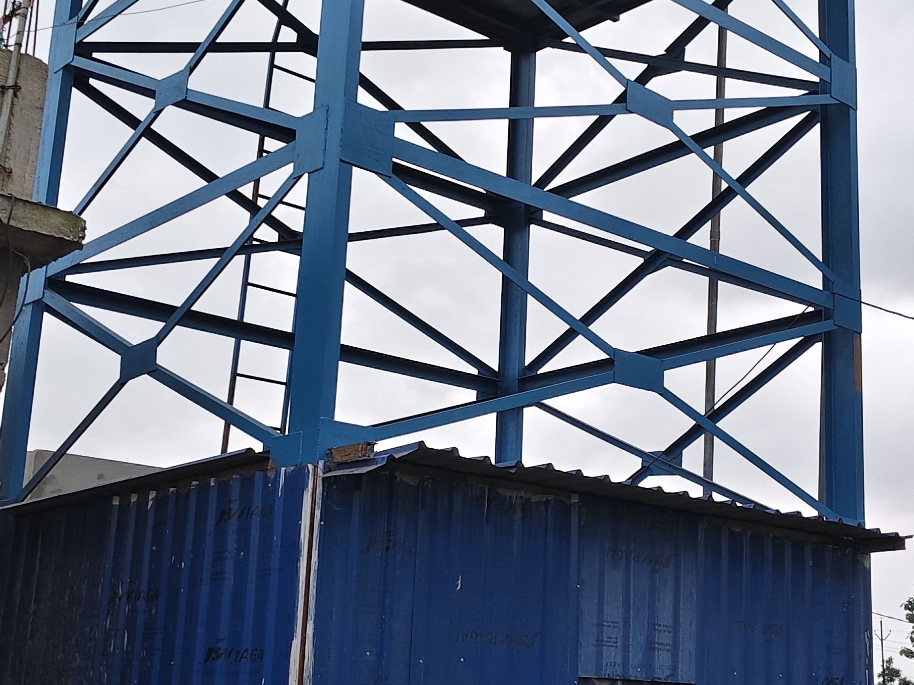 The water tower in Sono of Jamui is in bad condition | जमुई के सोनो में जलमीनार खराब पड़ी ...