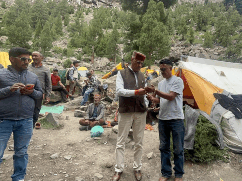 Lahaul Spiti Flood Affect People Force Live Tents News Update | लाहौल स्पीति के लोग टेंट में ...