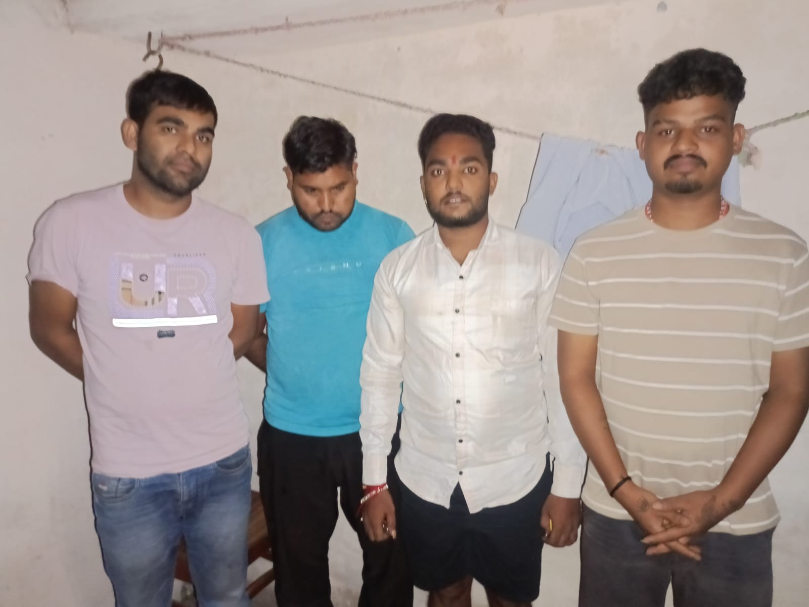 Action against narcotic gogo paper and gambling in Durg