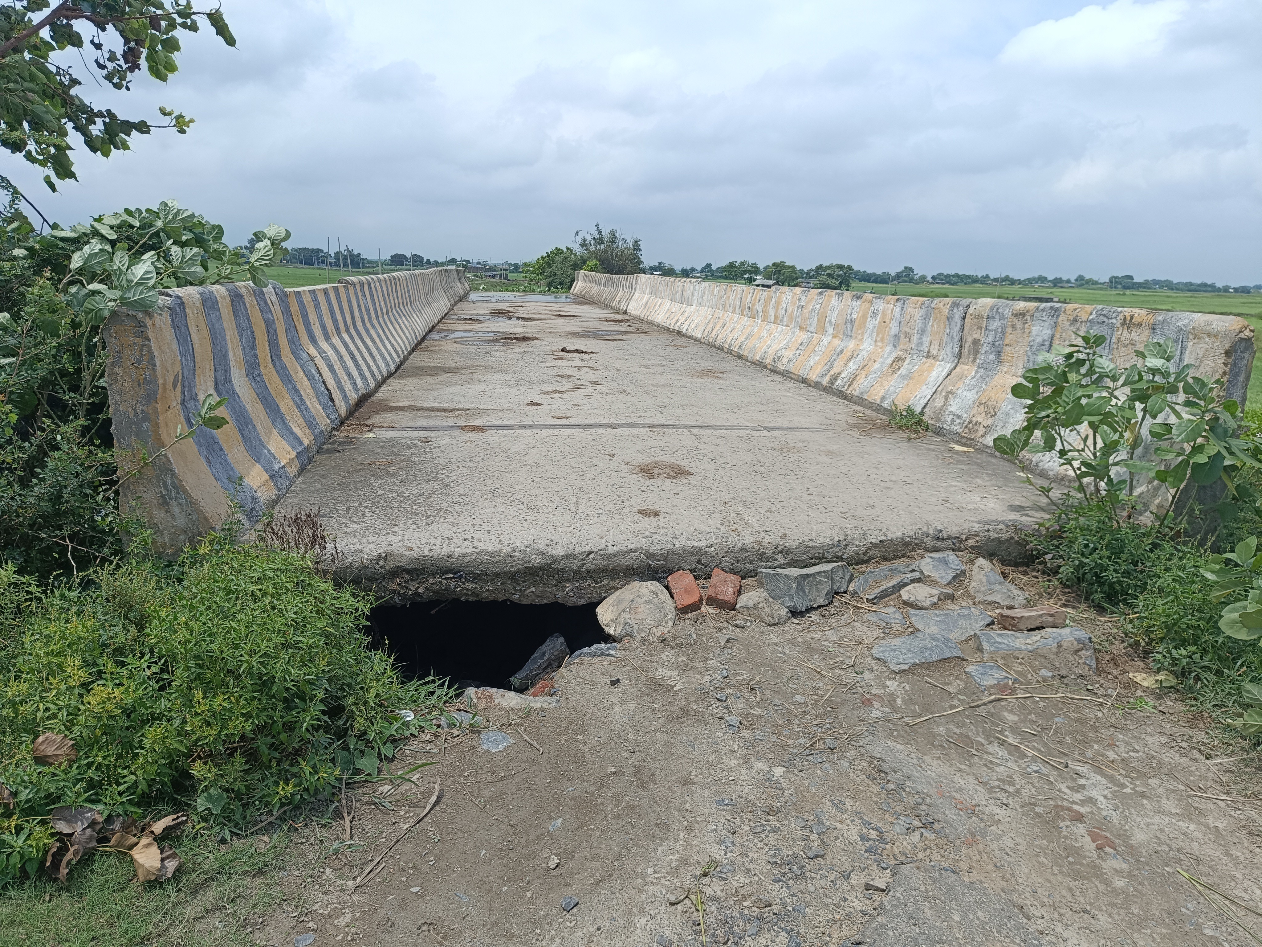 The approach path of the culvert in Salkhua has become dangerous ...