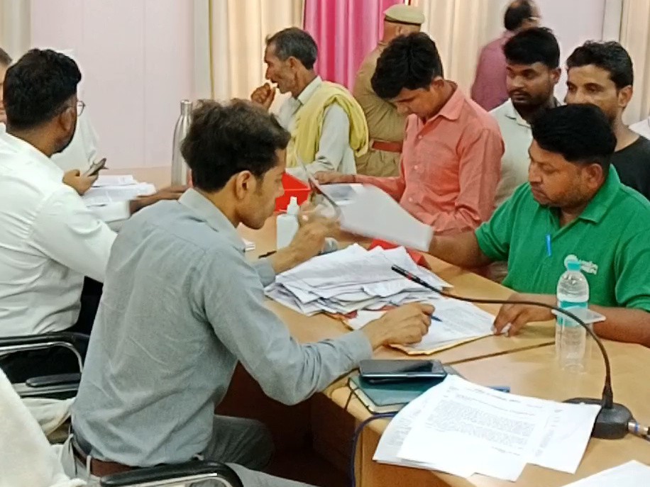 Solution day in Kasganj tehsil