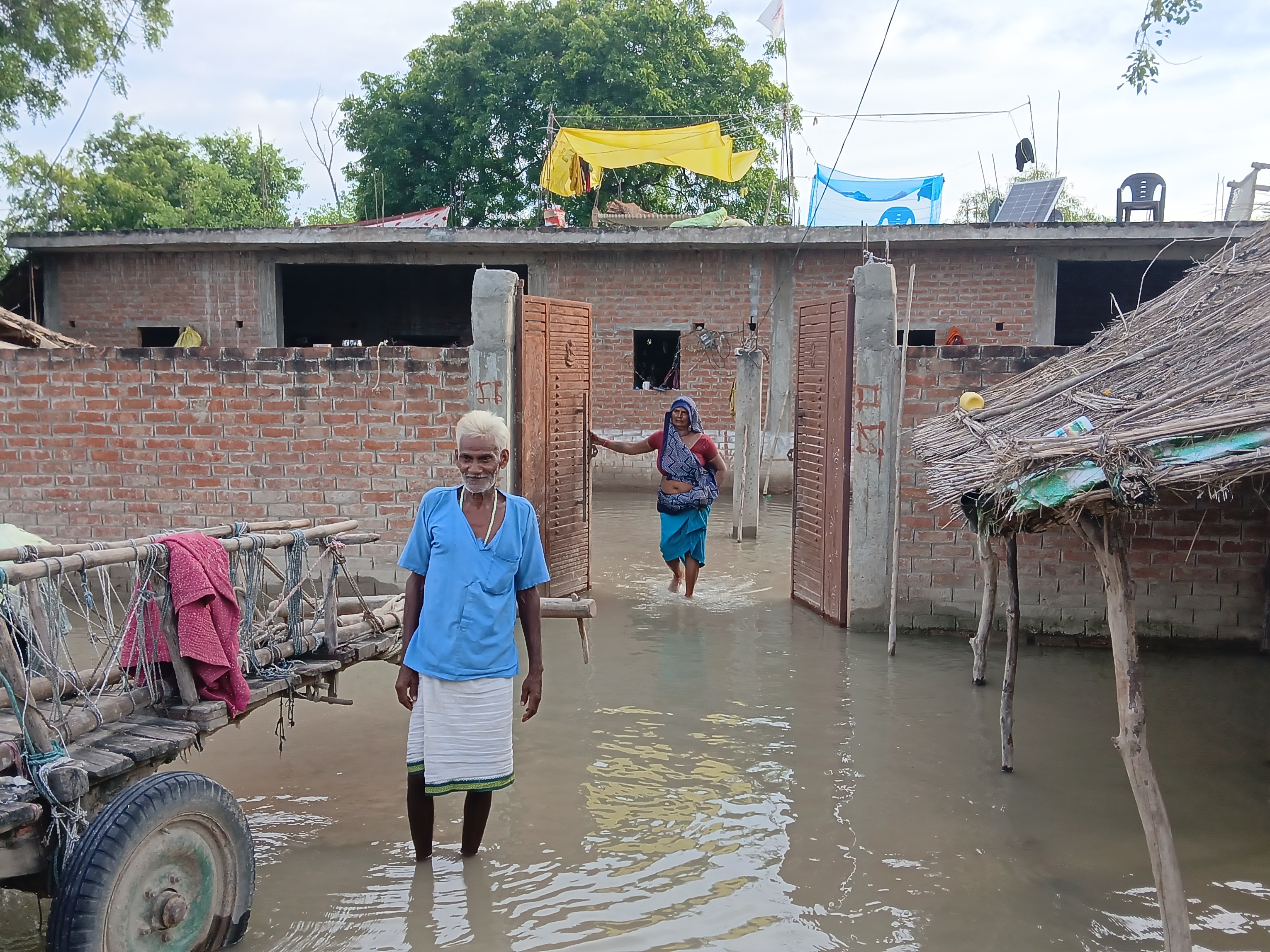 Ganga water level increased in Pariar Unnao, Unnao Dainik Bhaskar ...