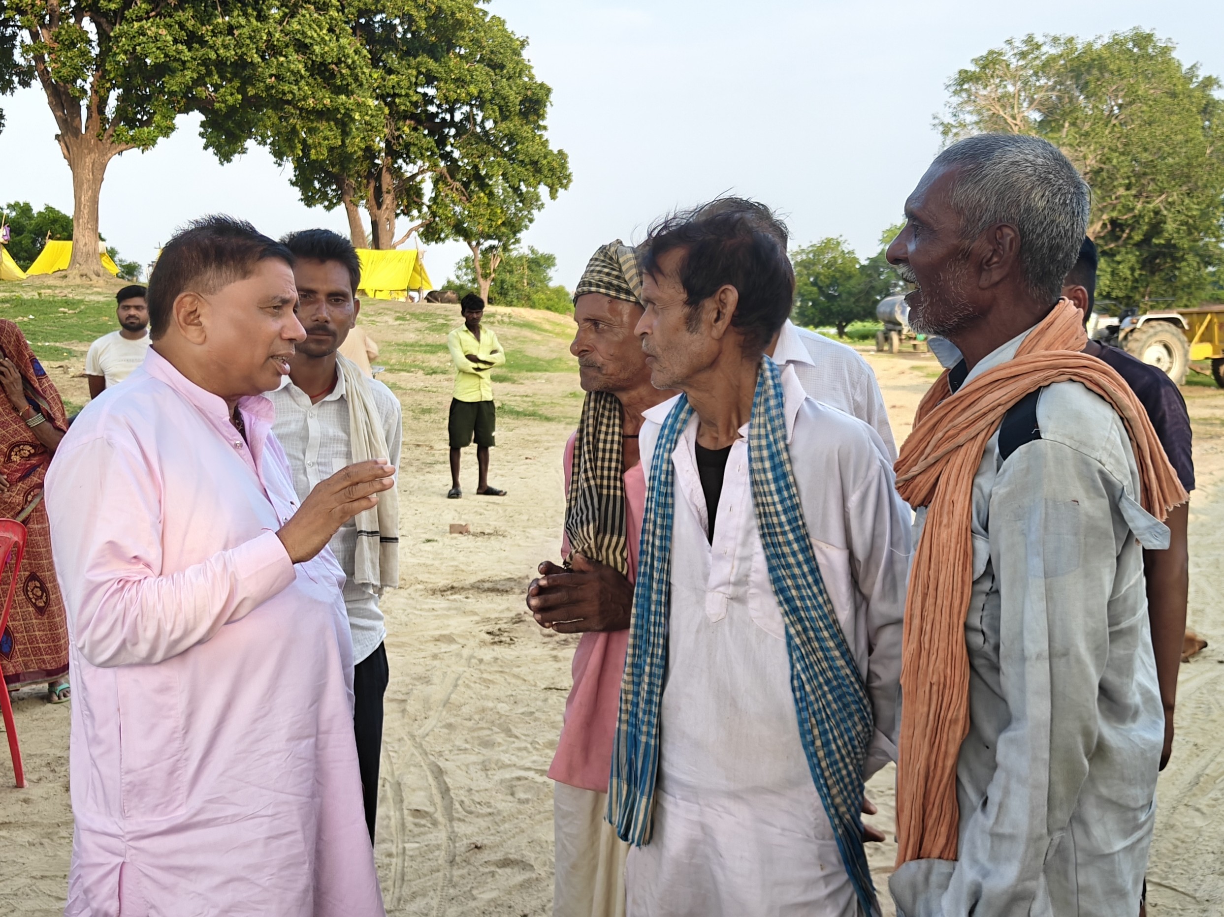 Farmers are worried due to rising water level of Ganga-Pandu river ...