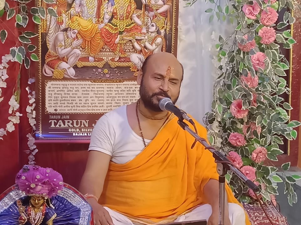 Ram Katha organized in Lakhna